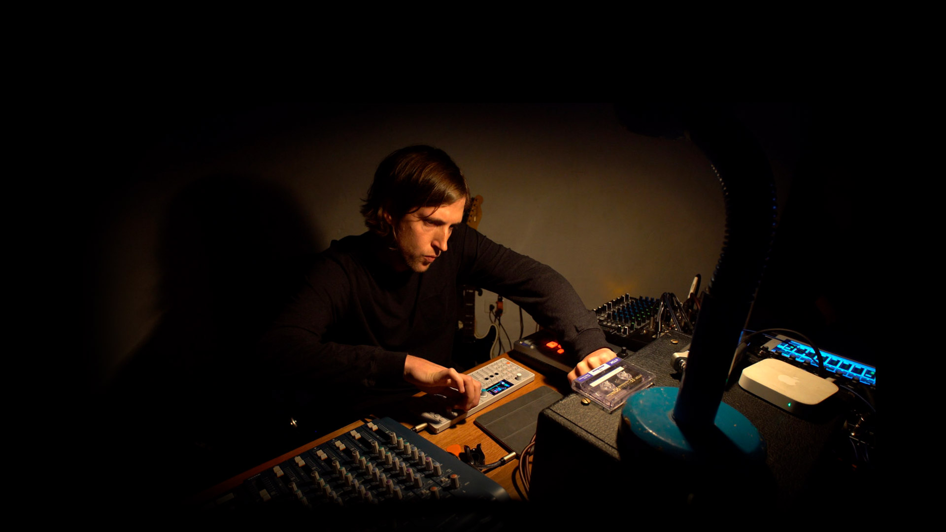 Los sonidos de James Hammond | Canal Trece