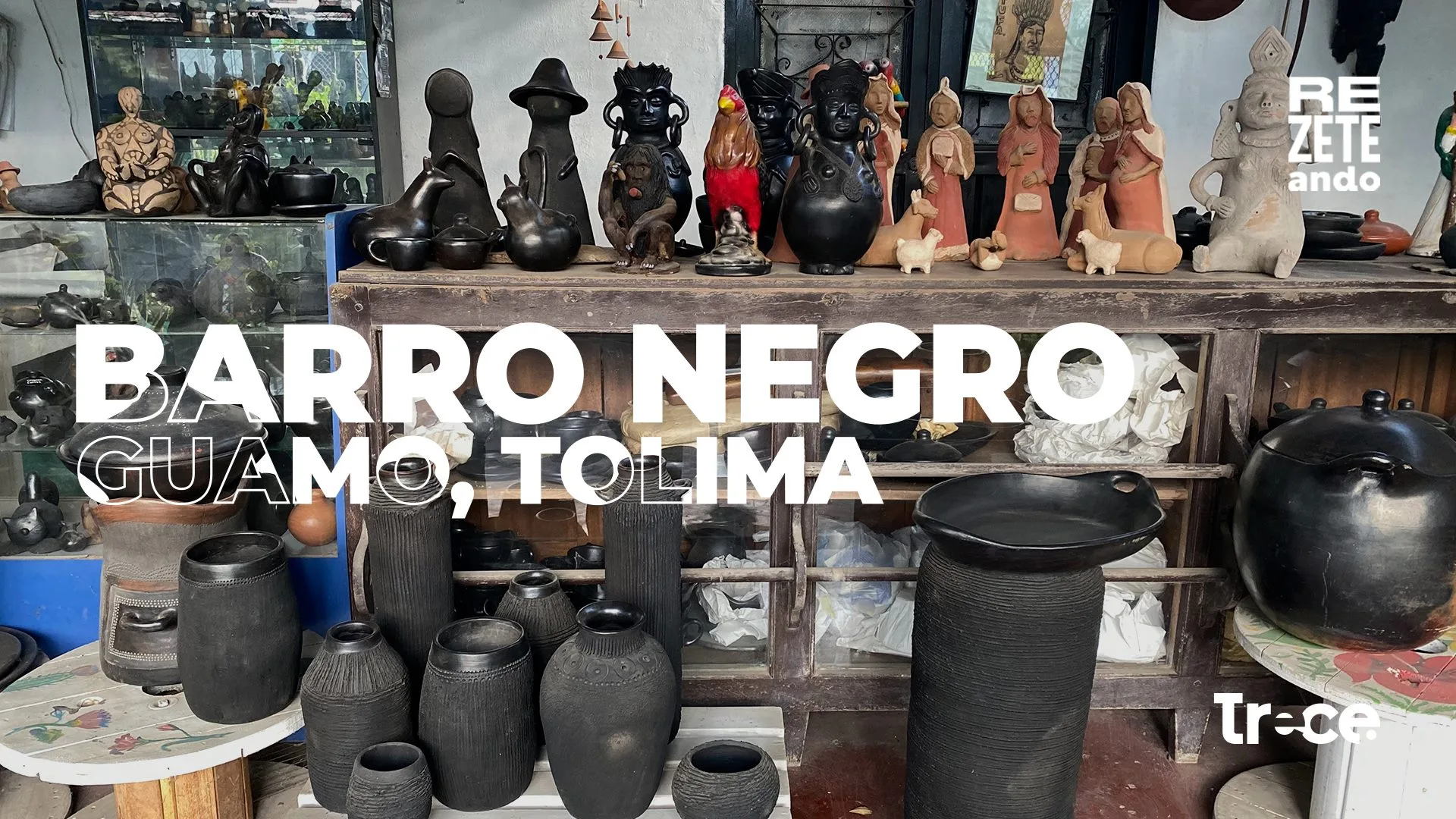 Taller de barro negro y palma real en el Guamo
